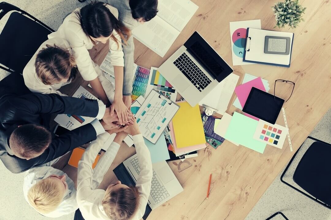 Espacios sociales para compartir conocimiento - Platunico Espacios sociales para compartir conocimiento - Platunico